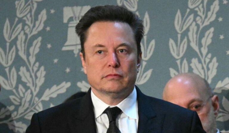 Elon Musk es la primera persona en el mundo en tener una fortuna superior a los 400 mil millones ...