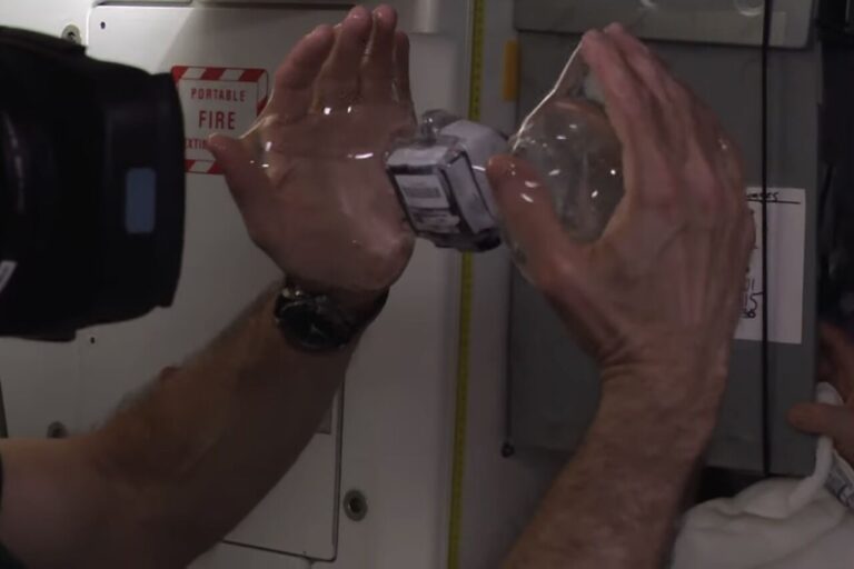 Video: Bekijk wat er gebeurt wanneer NASA-astronauten een GoPro-camera ...