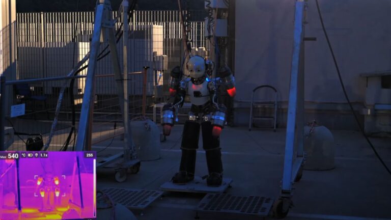 Italian robot with jetpack goes viral after performing first stable flight - TechBreak