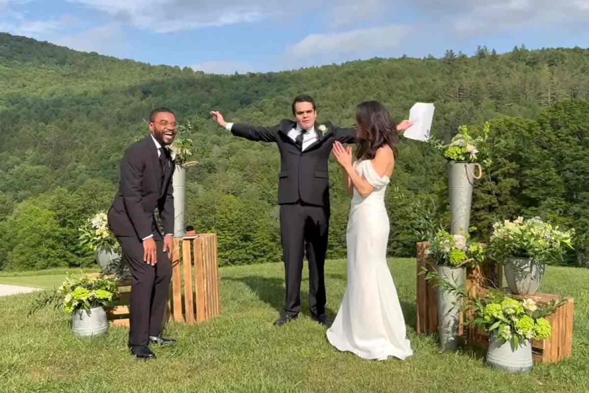 C’est devenu viral : un autiste non verbal dans son enfance célèbre le ...