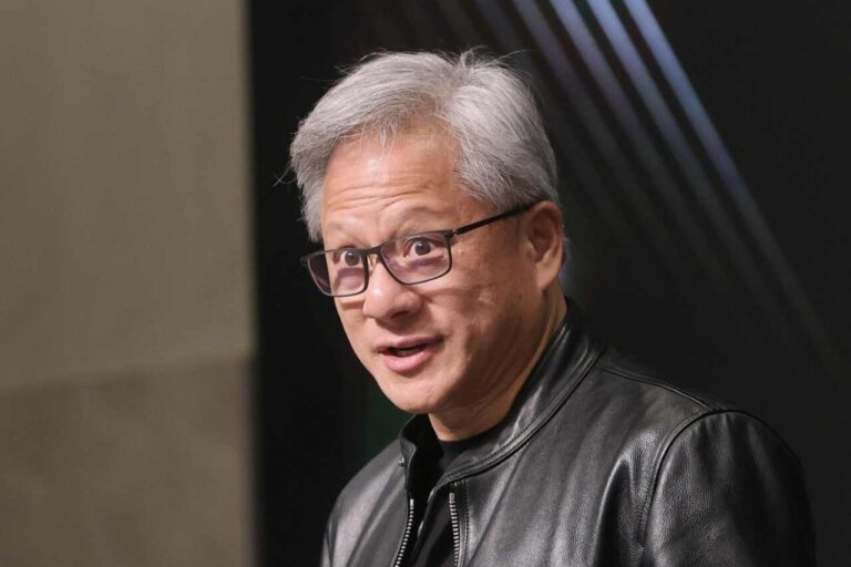 Le PDG de Nvidia revient dans le classement des 10 personnes les plus ...