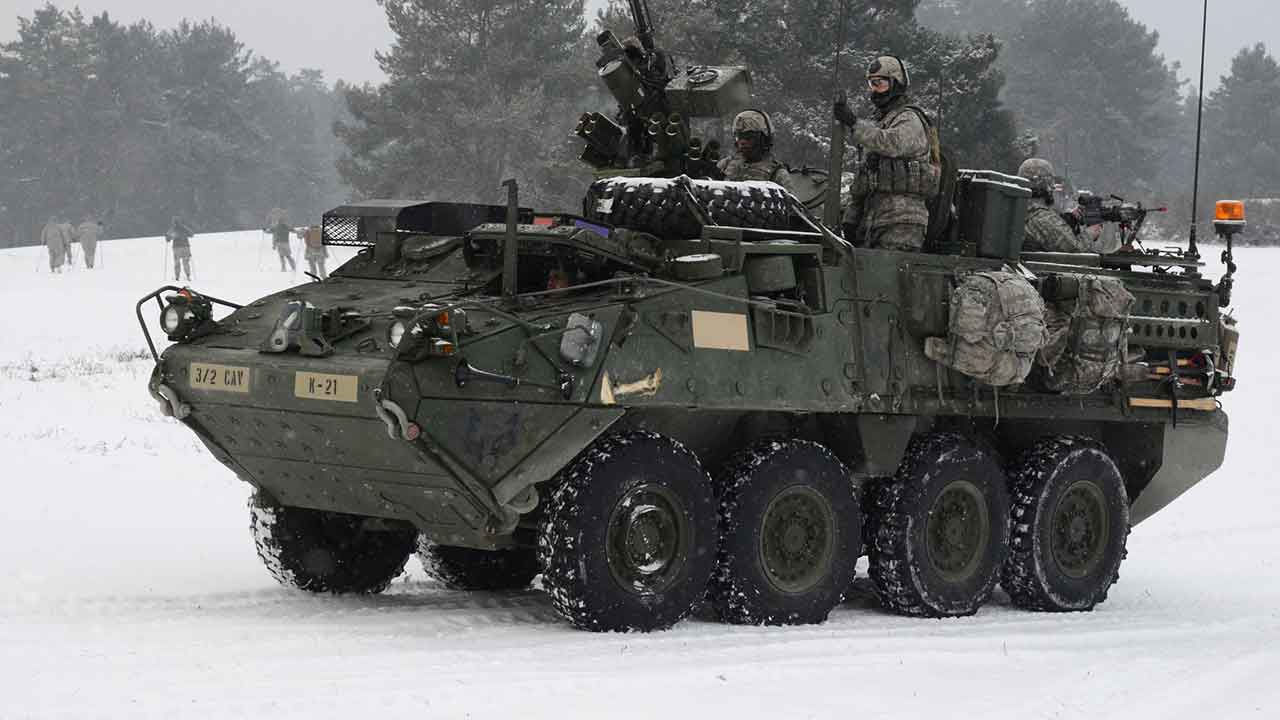 USA erbjuder Polen 250 begagnade Stryker-pansarfordon för endast 1 dollar - TechBreak